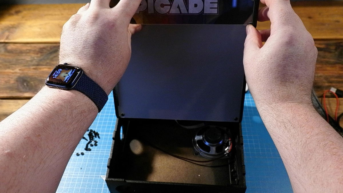 Assembling your 8" or 10" Picade with PICO-8 - 2020 Edition