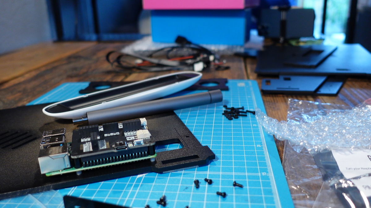 Assembling your 8" or 10" Picade with PICO-8 - 2020 Edition