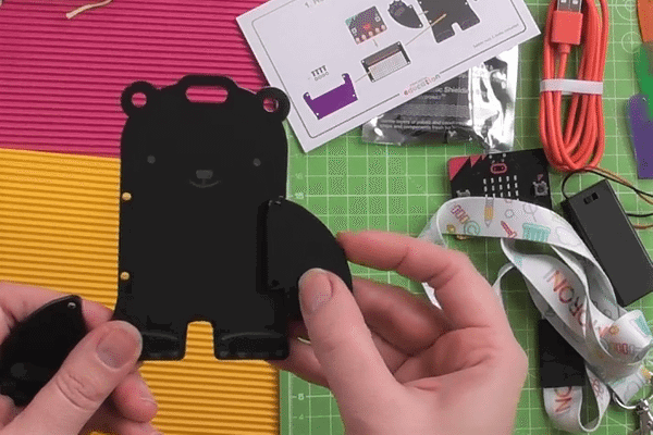 Building the scroll:bit Bear Badge Kit